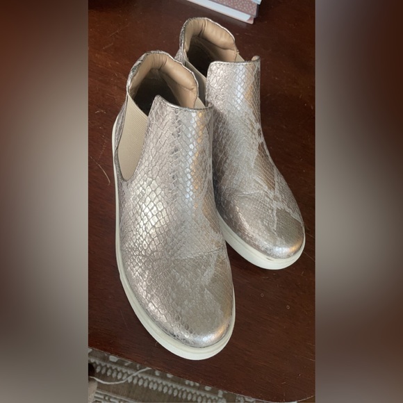 Coconuts by Matisse | Shoes | Ankle Slip On Booties | Poshmark